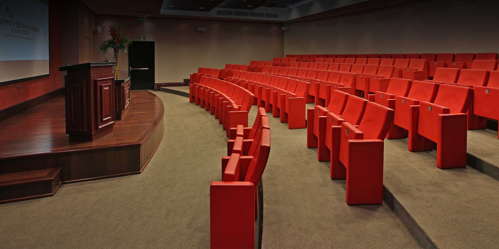 Auditorio Picasso alquiler para eventos y reuniones empresa, hasta 94 ...